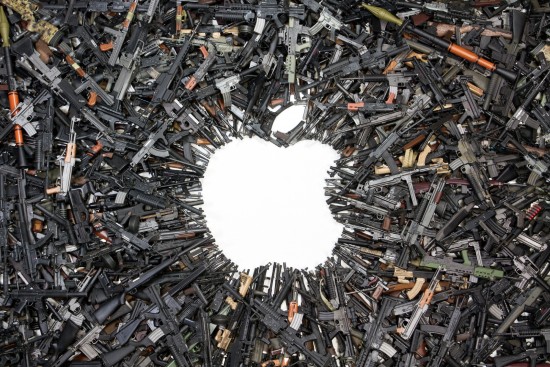 [투데이갤러리]도병규의 ‘APPLE made with 498 replica guns’ - 아시아투데이