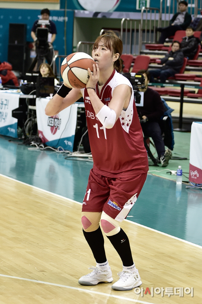 조은주 ‘23점 득점’ KDB생명…“4연패 탈출 성공” - 아시아투데이