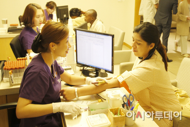 대전유성선병원국제검진센터, 외국인 학생 120여명 건강검진 - 아시아투데이