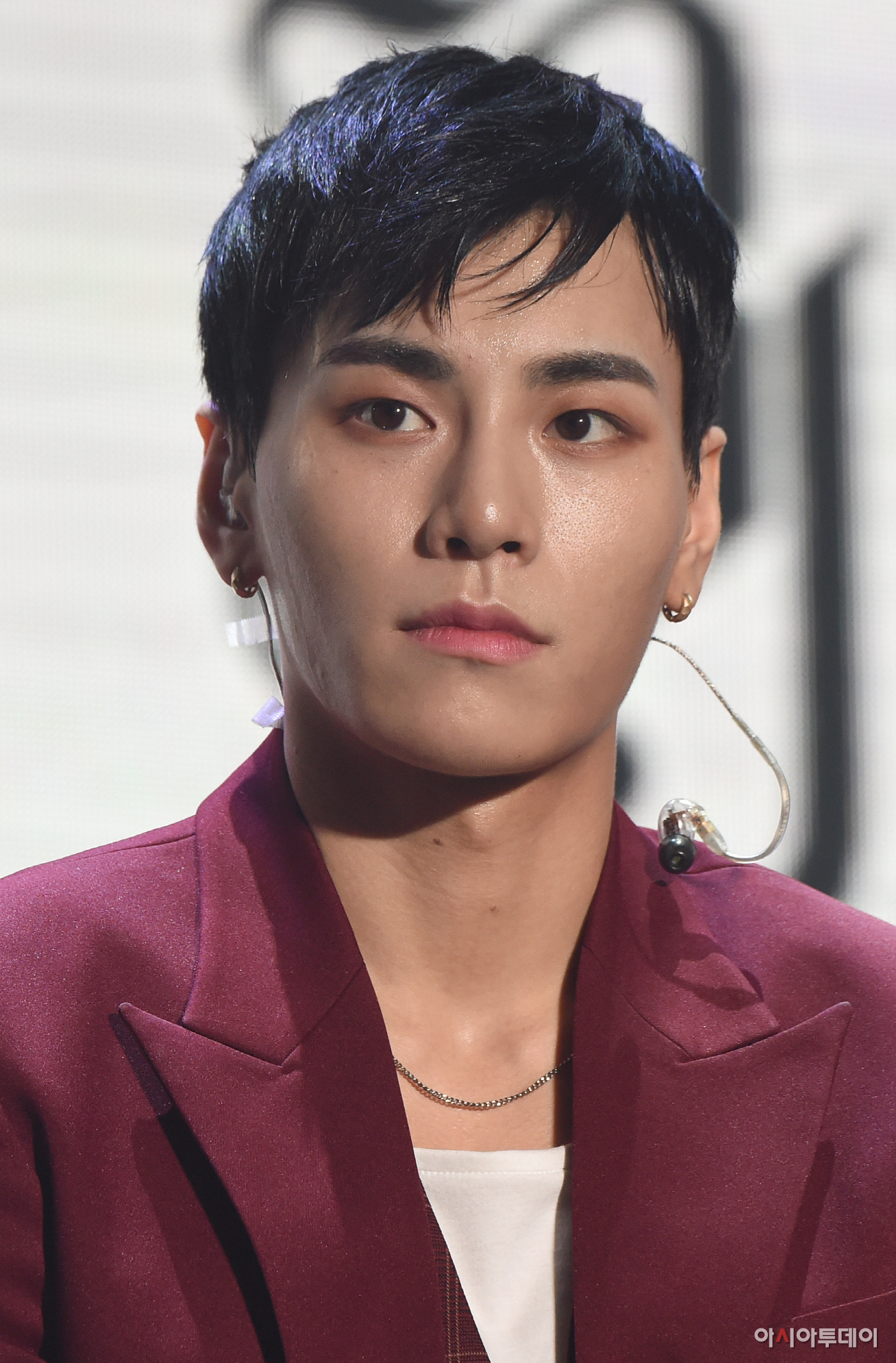 [포토]JBJ 김상균 ‘조각상 추가’ - 아시아투데이