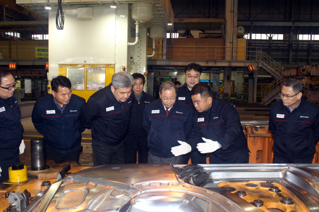 평택 쌍용차, 2018 CEO 한마음 라운드 워크 개최 - 아시아투데이