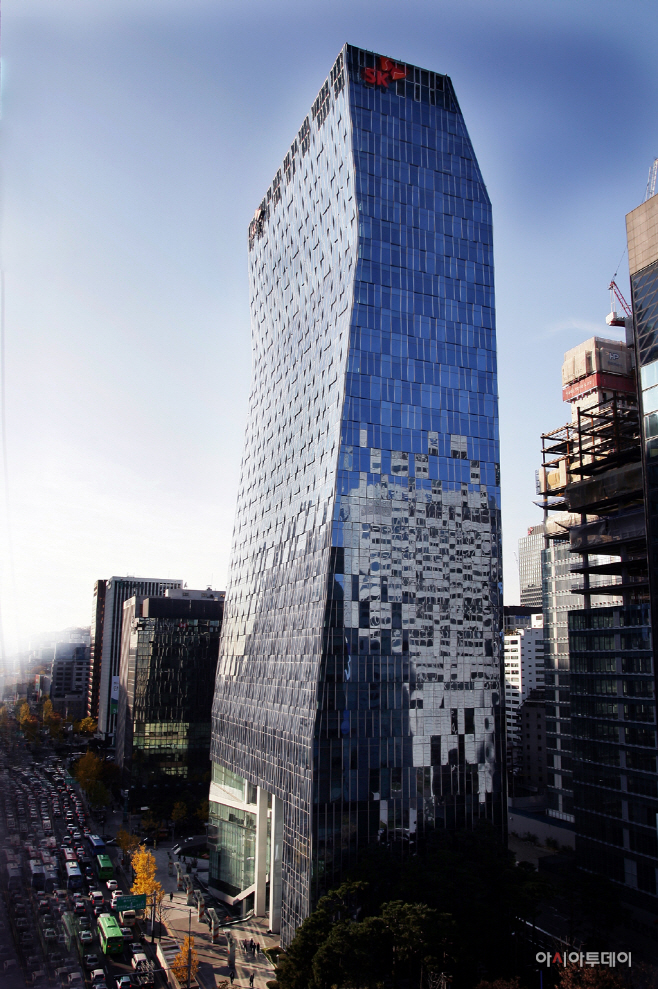 SK텔레콤, NHN 인크로스 지분 34.6% 전량 인수…최대주주 지위 확보 - 아시아투데이