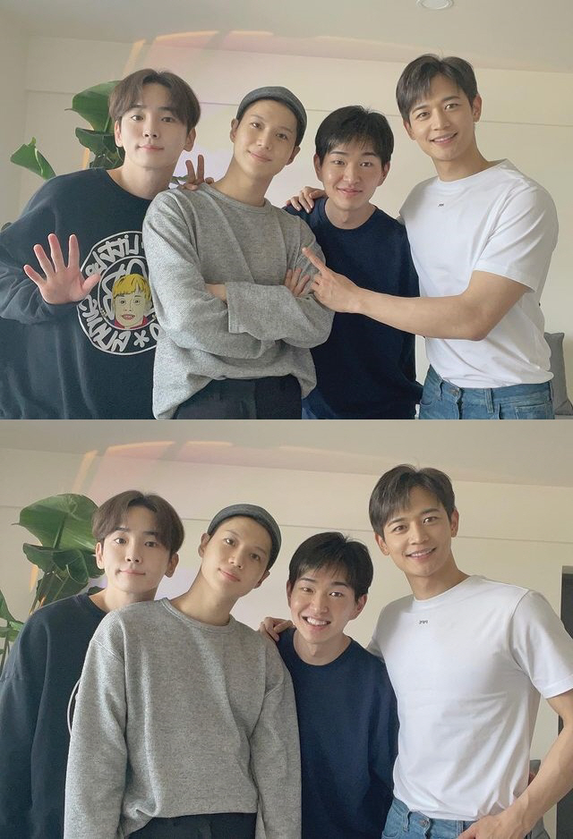 [데일리★컷] 샤이니 키·민호, 태민 군입대에 응원 “응원하고 사랑해” - 아시아투데이