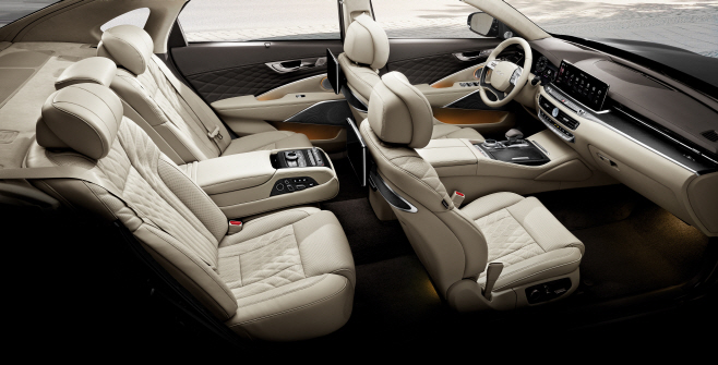 더욱 고급스러워진 정통 세단…기아, ‘The 2023 K9’ 출시 - 아시아투데이