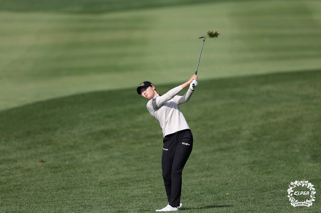 김민별 vs 황유민, ‘KLPGA 신인왕’ 에쓰오일 챔피언십서 갈릴까 - 아시아투데이