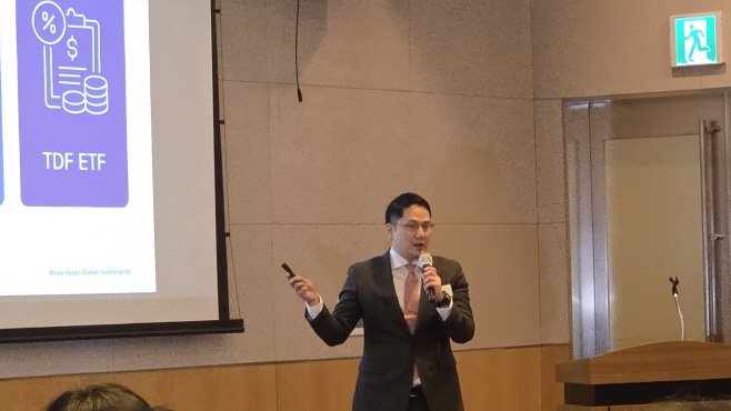 김남기 미래에셋 부사장 “S&P500 활용해 패시브 TDF ETF 출시” - 아시아투데이